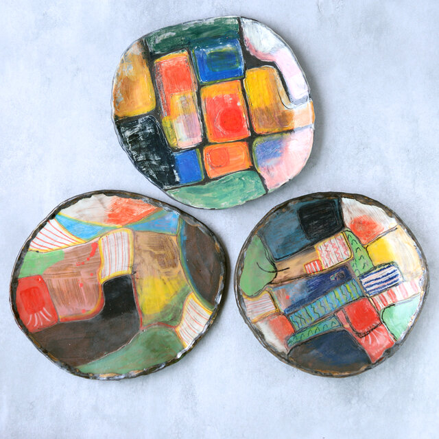 丘のある田園風景・オーバル風の平皿 | iichi 日々の暮らしを心地よくするハンドメイドやアンティークのマーケットプレイス