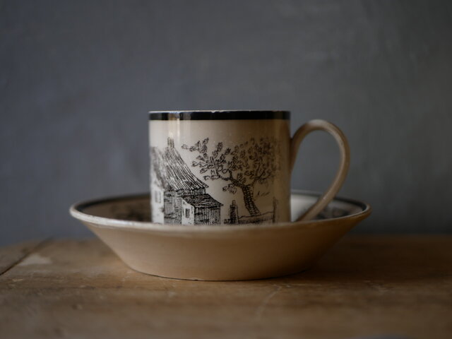 CHOISY グリサイユ カップ＆ソーサー ショワジー フランスアンティーク アンティークのある暮らし | iichi 日々の暮らしを心地よくするハンドメイドやアンティークのマーケットプレイス