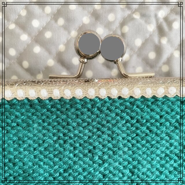 ニットがま口バック 緑 | iichi 日々の暮らしを心地よくするハンドメイドやアンティークのマーケットプレイス