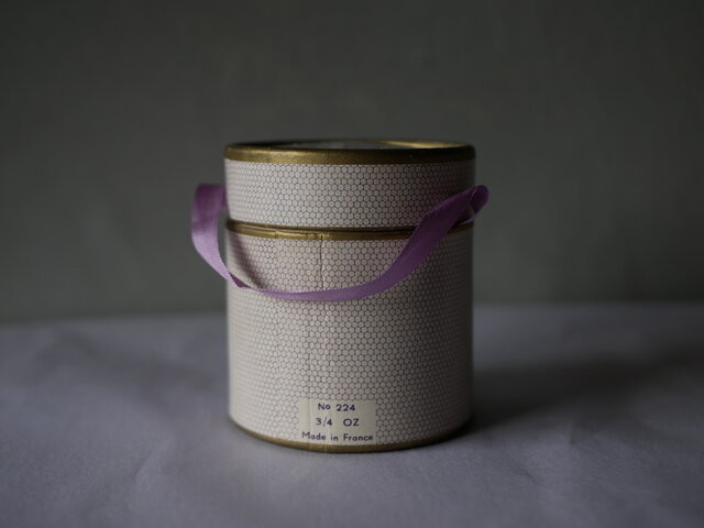 TOULOUSE スミレの香水 フランスアンティーク ベルドゥ社 アンティークのある生活 | iichi 日々の暮らしを心地よくするハンドメイドやアンティークのマーケットプレイス