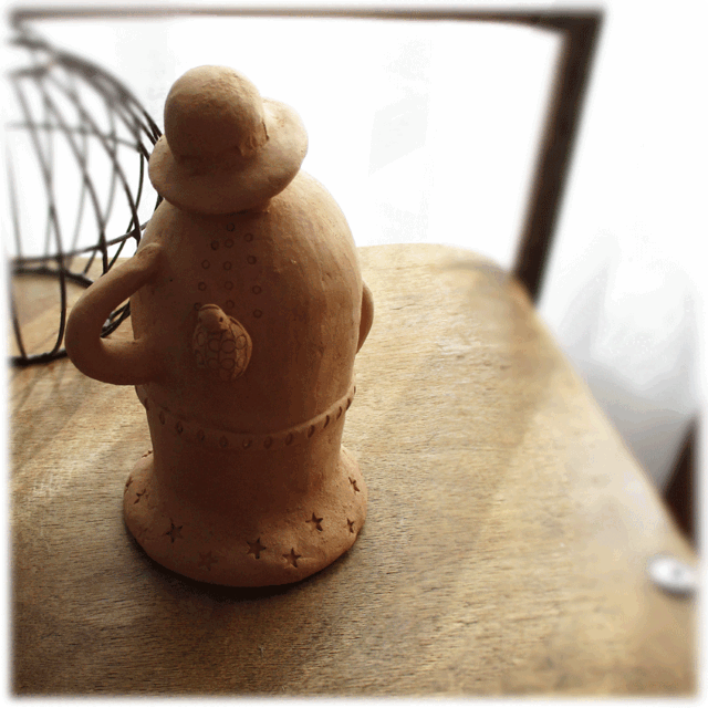 【ハニワちゃん】UFOとカメさん | iichi 日々の暮らしを心地よくするハンドメイドやアンティークのマーケットプレイス