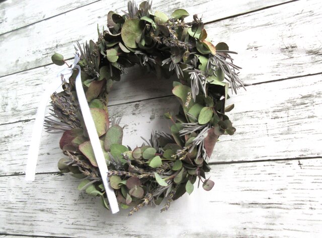 ユーカリとラベンダー | iichi 日々の暮らしを心地よくするハンドメイドやアンティークのマーケットプレイス