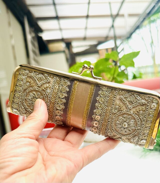 大人女子の仕分けの出来るリボンのコインケース No.155 | iichi 日々の暮らしを心地よくするハンドメイドやアンティークのマーケットプレイス