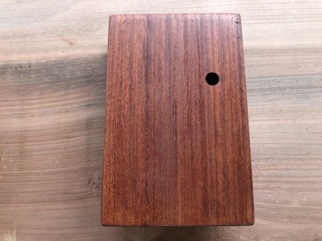 カリンのカリンバ17Keys | iichi 日々の暮らしを心地よくするハンドメイドやアンティークのマーケットプレイス