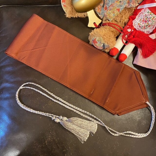 着物 リメイク ワンピース ドレス 洗える 化繊 帯サッシュベルト 和洋折衷 レトロ 古着 和KW-924 | iichi 日々の暮らしを心地よくするハンドメイドやアンティークのマーケットプレイス