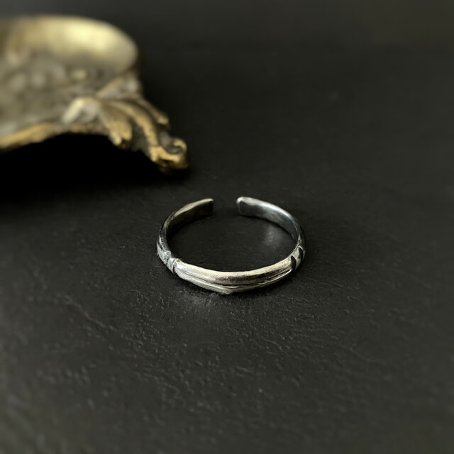 2way [line] ring∞イヤーカフ silver 重ね着け | iichi 日々の暮らしを心地よくするハンドメイドやアンティークのマーケットプレイス