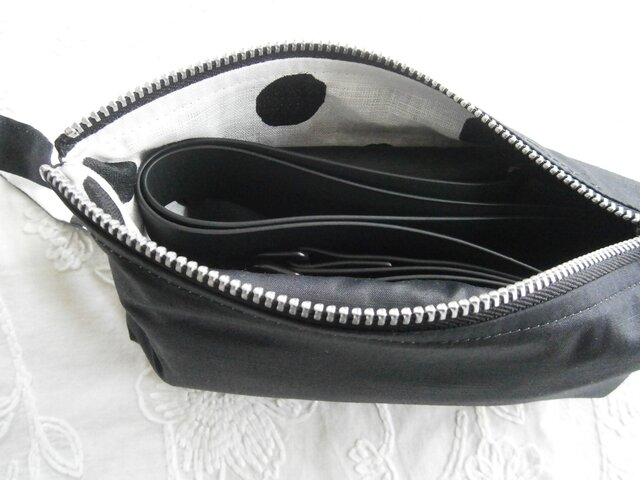 DotsLinen×cotton LightWeightBag＆pouch | iichi 日々の暮らしを心地よくするハンドメイドやアンティークのマーケットプレイス