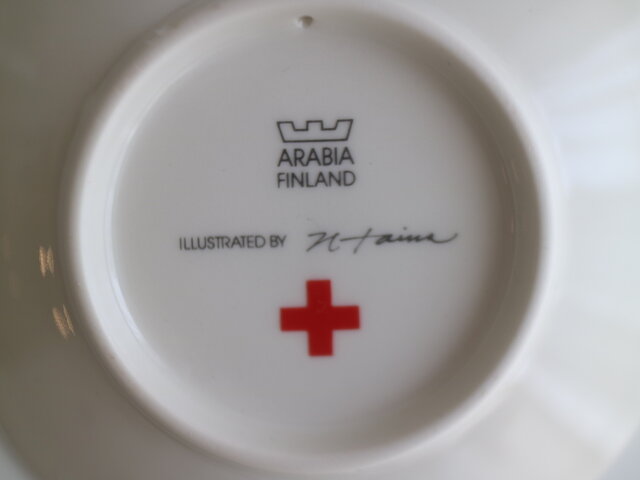 ARABIA / Uppo-Nalle / ウォールプレートNo.5810 | iichi 日々の暮らしを心地よくするハンドメイドやアンティークのマーケットプレイス