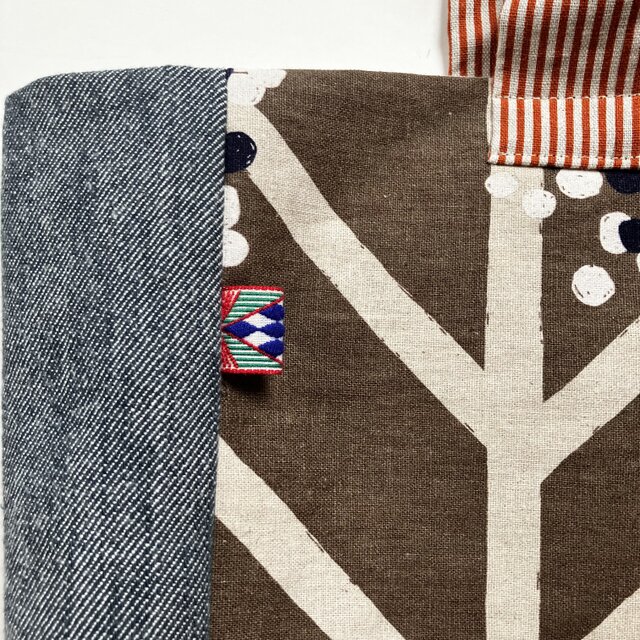 大容量 くったりトートバッグ ブルーとブラウン | iichi 日々の暮らしを心地よくするハンドメイドやアンティークのマーケットプレイス