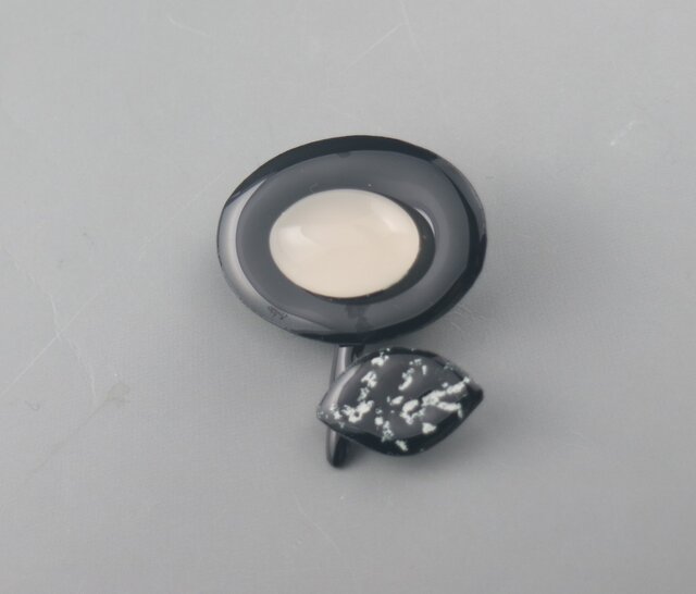 仔花 | iichi 日々の暮らしを心地よくするハンドメイドやアンティークのマーケットプレイス