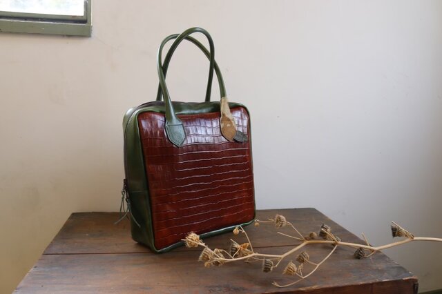 2トーンカラーのボストンbag | iichi 日々の暮らしを心地よくするハンドメイドやアンティークのマーケットプレイス