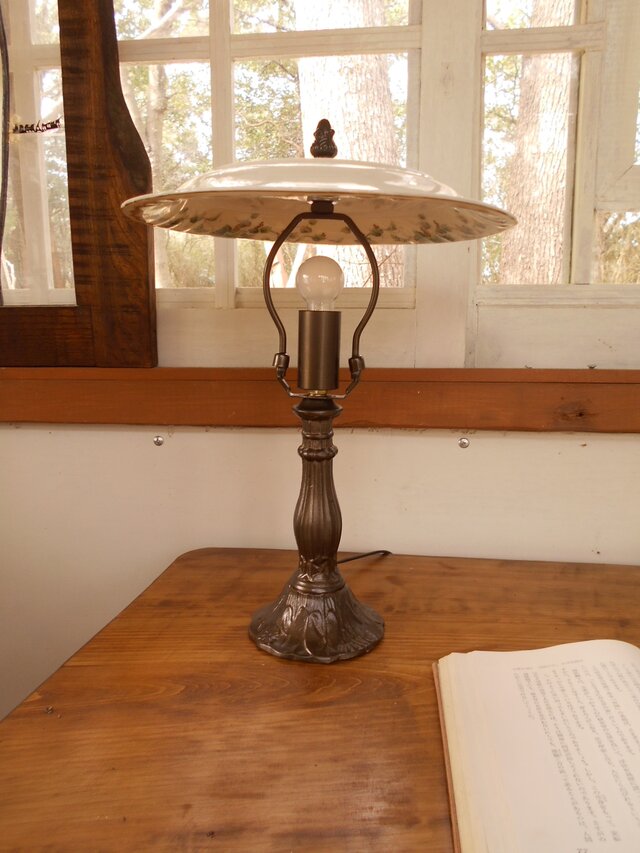 レトロランプ 04-05 | iichi 日々の暮らしを心地よくするハンドメイドやアンティークのマーケットプレイス