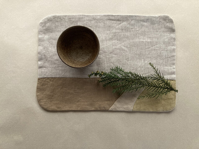 草木染め 布 tea mat B | iichi 日々の暮らしを心地よくするハンドメイドやアンティークのマーケットプレイス
