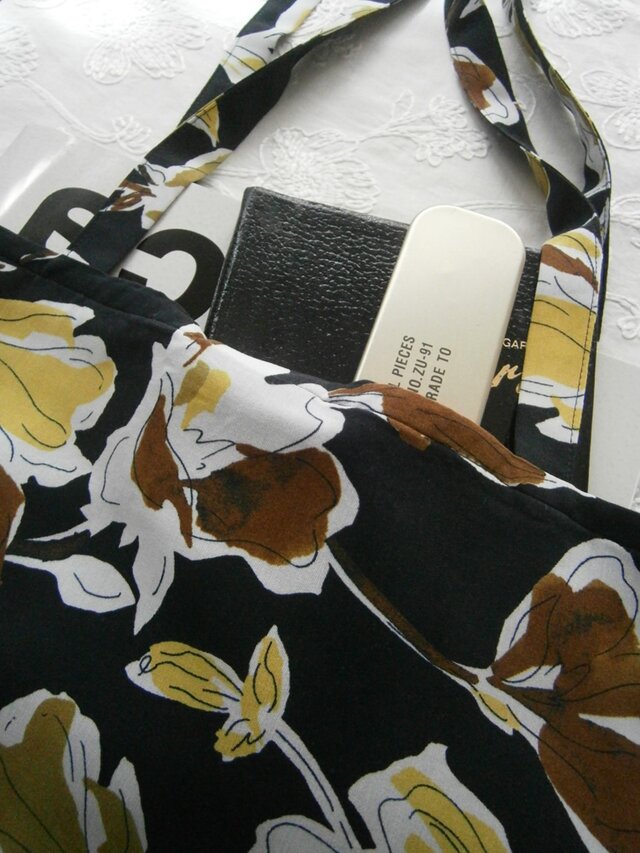 BotanicalCotton 大きめtote+pouch | iichi 日々の暮らしを心地よくするハンドメイドやアンティークのマーケットプレイス