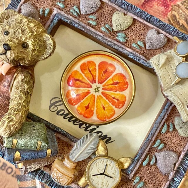 着物 ガラス 帯留め｜和洋折衷のアクセントに オリジナルデザイン 太陽をまとう、ひと粒の魔法。 GK-74 | iichi 日々の暮らしを心地よくするハンドメイドやアンティークのマーケットプレイス