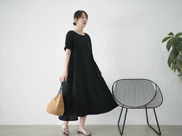Aライン半袖ワンピース リネンブラック No.99-01 | iichi 日々の暮らしを心地よくするハンドメイドやアンティークのマーケットプレイス