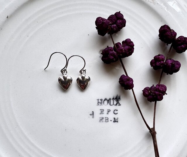 オリジナルシルバー925ハートピアス（TJ11035） | iichi 日々の暮らしを心地よくするハンドメイドやアンティークのマーケットプレイス