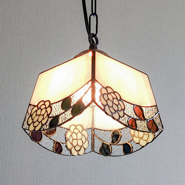 DAHLIA MANIA＊ダリアのライト E17ペンダントライト | iichi 日々の暮らしを心地よくするハンドメイドやアンティークのマーケットプレイス