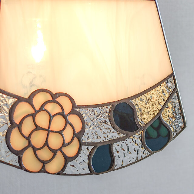 DAHLIA MANIA＊ダリアのライト E17ペンダントライト | iichi 日々の暮らしを心地よくするハンドメイドやアンティークのマーケットプレイス