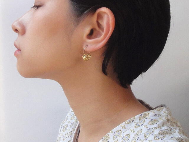 Spring BOX【earring】 | iichi 日々の暮らしを心地よくするハンドメイドやアンティークのマーケットプレイス
