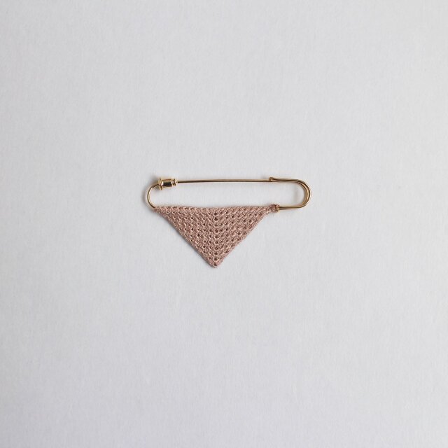 【polygon】ストールピンブローチ sakura | iichi 日々の暮らしを心地よくするハンドメイドやアンティークのマーケットプレイス