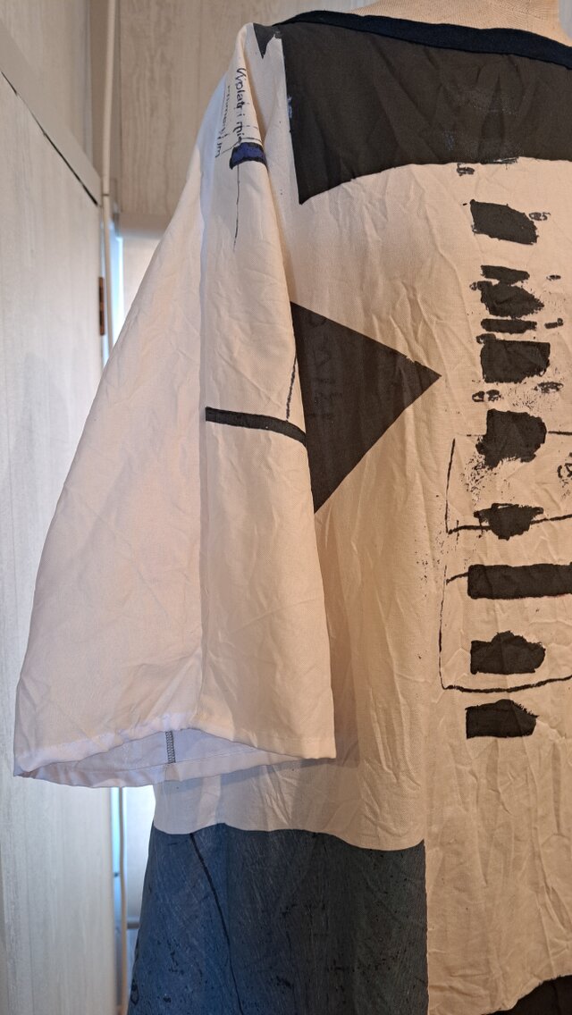 個性的柄ワンピース | iichi 日々の暮らしを心地よくするハンドメイドやアンティークのマーケットプレイス