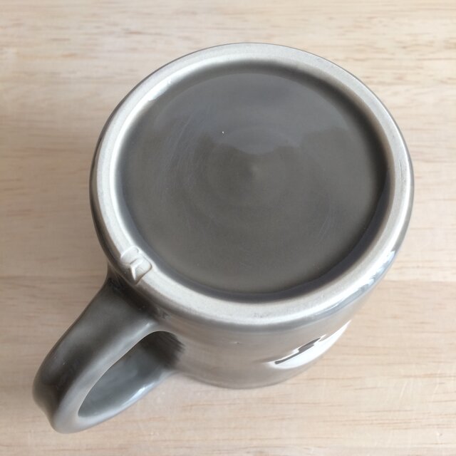 マレーバクのマグ（グレー） | iichi 日々の暮らしを心地よくするハンドメイドやアンティークのマーケットプレイス