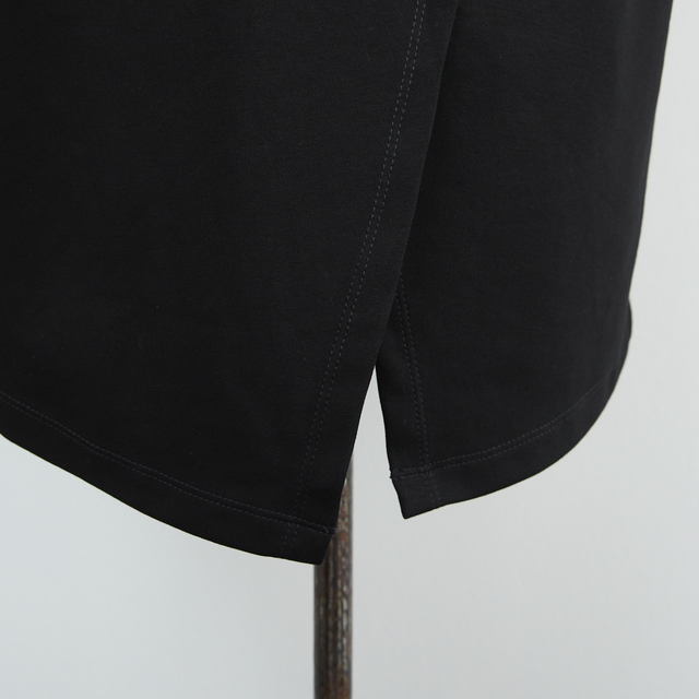 ストレッチ素材 バックスリットデザイン カットソー ブラック 0706BK | iichi 日々の暮らしを心地よくするハンドメイドやアンティークのマーケットプレイス