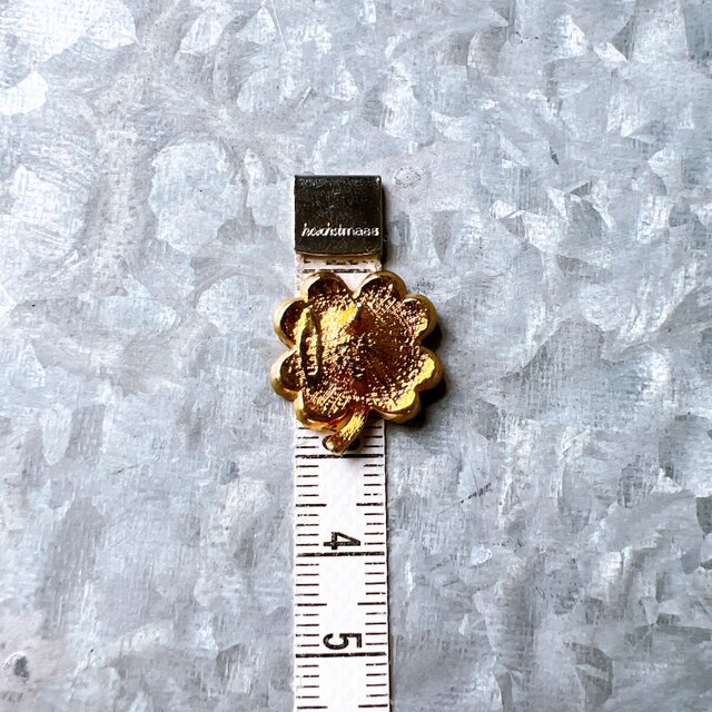 PA307-【 AVON 】エイボン・ヴィンテージピアス 1992 "Lucky Clover" | iichi 日々の暮らしを心地よくするハンドメイドやアンティークのマーケットプレイス