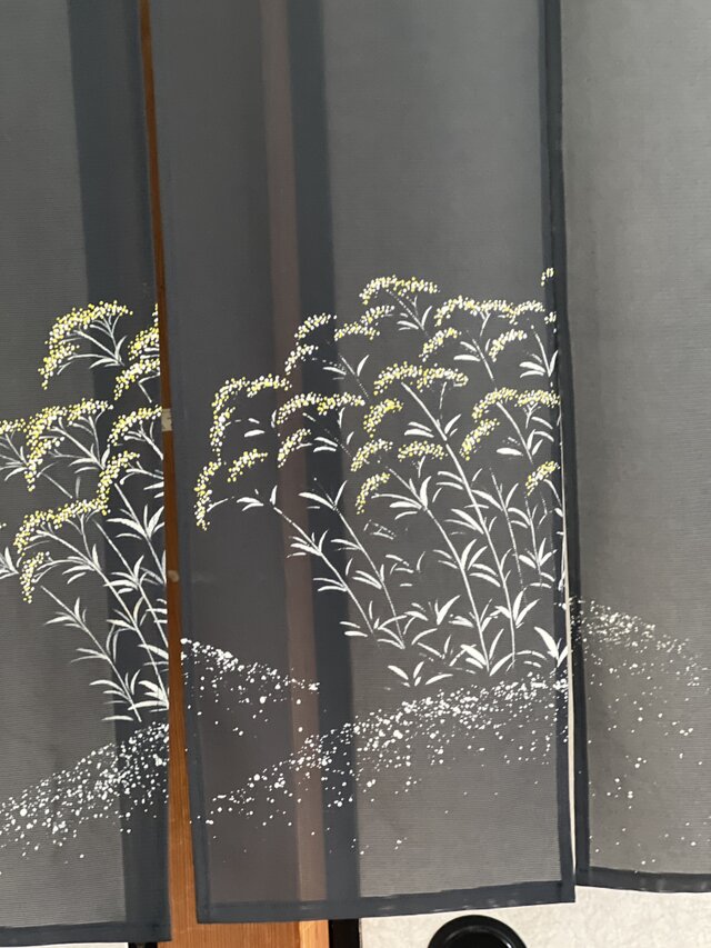 涼しい着物、暖簾ーのれん、透き通る素材、横〜88—丈〜96! | iichi 日々の暮らしを心地よくするハンドメイドやアンティークのマーケットプレイス