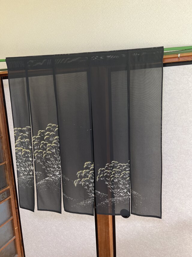 涼しい着物、暖簾ーのれん、透き通る素材、横〜88—丈〜96! | iichi 日々の暮らしを心地よくするハンドメイドやアンティークのマーケットプレイス