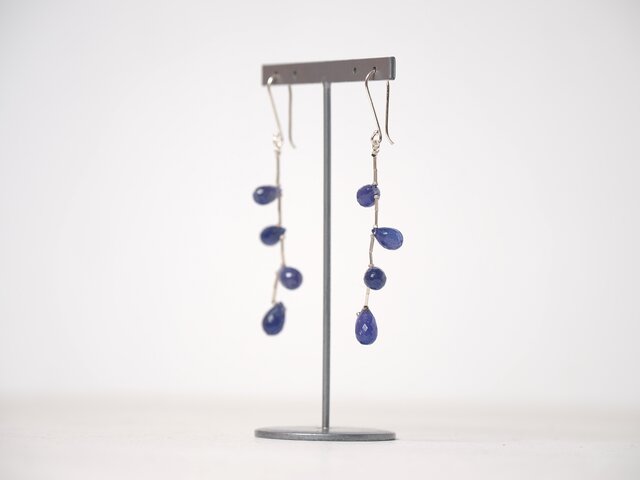 - Tanzanite - 4 drop pierce | iichi 日々の暮らしを心地よくするハンドメイドやアンティークのマーケットプレイス