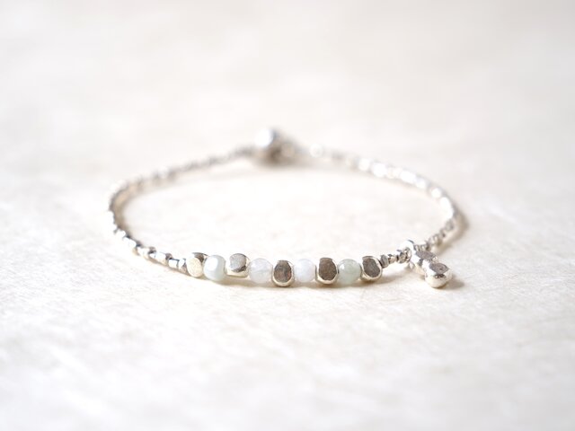 - Jade - silver bracelet | iichi 日々の暮らしを心地よくするハンドメイドやアンティークのマーケットプレイス