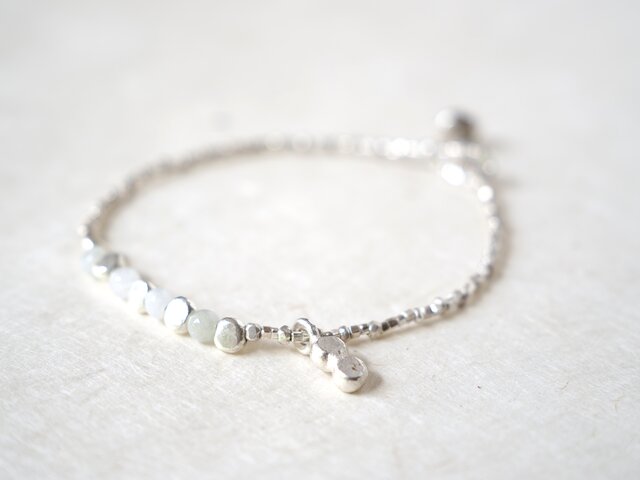 - Jade - silver bracelet | iichi 日々の暮らしを心地よくするハンドメイドやアンティークのマーケットプレイス