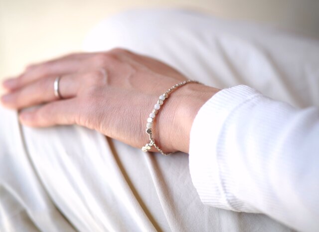 - Jade - silver bracelet | iichi 日々の暮らしを心地よくするハンドメイドやアンティークのマーケットプレイス