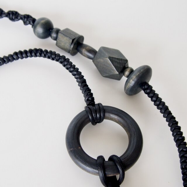 《DiDi by Lily》"wit " mulch code body necklace | iichi 日々の暮らしを心地よくするハンドメイドやアンティークのマーケットプレイス