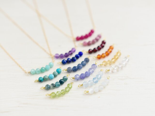 【14kgf ネックレス】薄月夜 ムーンストーン フロストホワイト 天然石・6月誕生石 | iichi 日々の暮らしを心地よくするハンドメイドやアンティークのマーケットプレイス