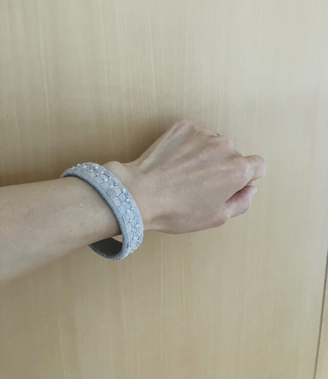 square バングル | iichi 日々の暮らしを心地よくするハンドメイドやアンティークのマーケットプレイス