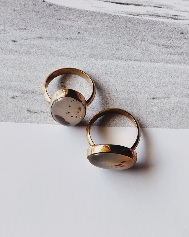 Montana moss agate brass ring | iichi 日々の暮らしを心地よくするハンドメイドやアンティークのマーケットプレイス