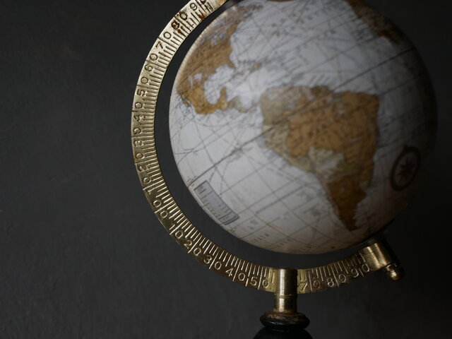 地球儀 フランス ヴィンテージ ブロカントのある暮らし クラフトマンシップ | iichi 日々の暮らしを心地よくするハンドメイドやアンティークのマーケットプレイス