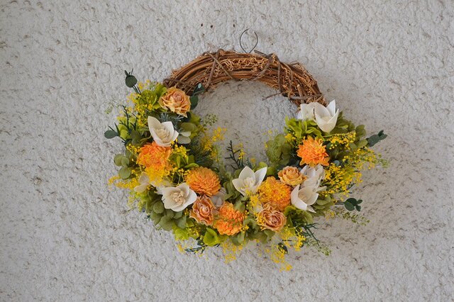 【2025母の日】黄花のハーフwreath | iichi 日々の暮らしを心地よくするハンドメイドやアンティークのマーケットプレイス