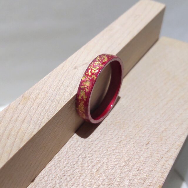 【緋銅と純金箔】鎚目リング4.5mm幅 | iichi 日々の暮らしを心地よくするハンドメイドやアンティークのマーケットプレイス