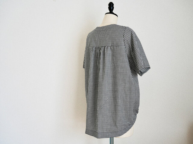 ゆったり・Vネックトップス ギンガムチェック No.318 | iichi 日々の暮らしを心地よくするハンドメイドやアンティークのマーケットプレイス