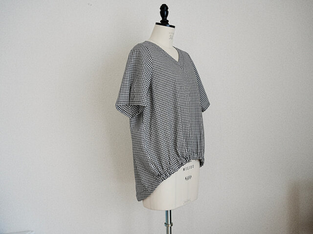 ゆったり・Vネックトップス ギンガムチェック No.318 | iichi 日々の暮らしを心地よくするハンドメイドやアンティークのマーケットプレイス