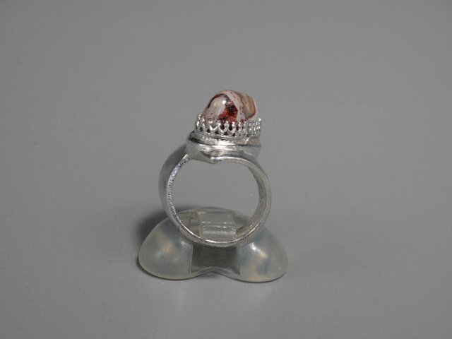 落ち着いた色合いですが… | iichi 日々の暮らしを心地よくするハンドメイドやアンティークのマーケットプレイス