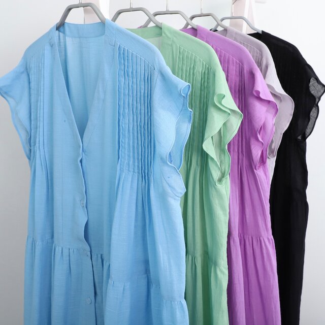 【着丈調整可能】ピンタックが柔らかさをプラス コットン 前開き 裾ティアードワンピース ブラック 0601BK | iichi 日々の暮らしを心地よくするハンドメイドやアンティークのマーケットプレイス