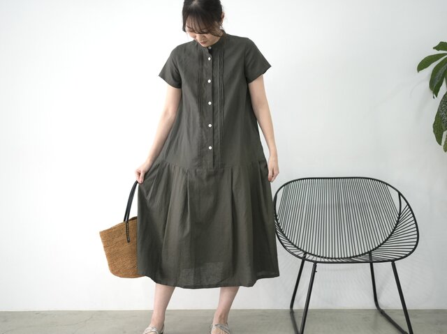 ピンタックワンピース半袖 ︎コットンリネンカーキ No.339 | iichi 日々の暮らしを心地よくするハンドメイドやアンティークのマーケットプレイス