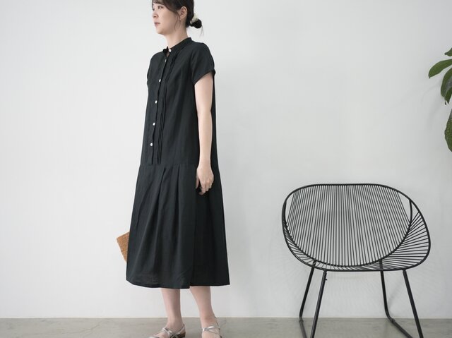 ピンタックワンピース半袖 ︎コットンリネンブラック No.339 | iichi 日々の暮らしを心地よくするハンドメイドやアンティークのマーケットプレイス