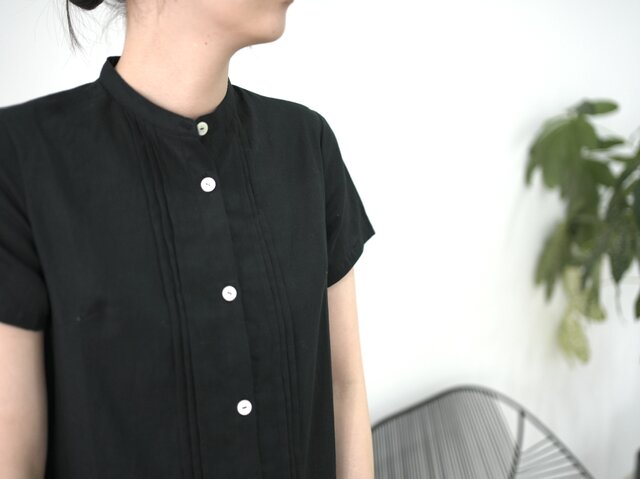ピンタックワンピース半袖 ︎コットンリネンブラック No.339 | iichi 日々の暮らしを心地よくするハンドメイドやアンティークのマーケットプレイス