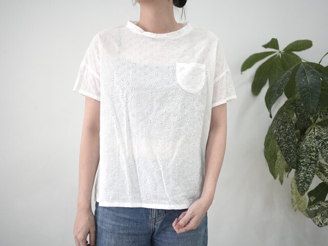 コットンレースのゆったりトップス 白 No.345 | iichi 日々の暮らしを心地よくするハンドメイドやアンティークのマーケットプレイス